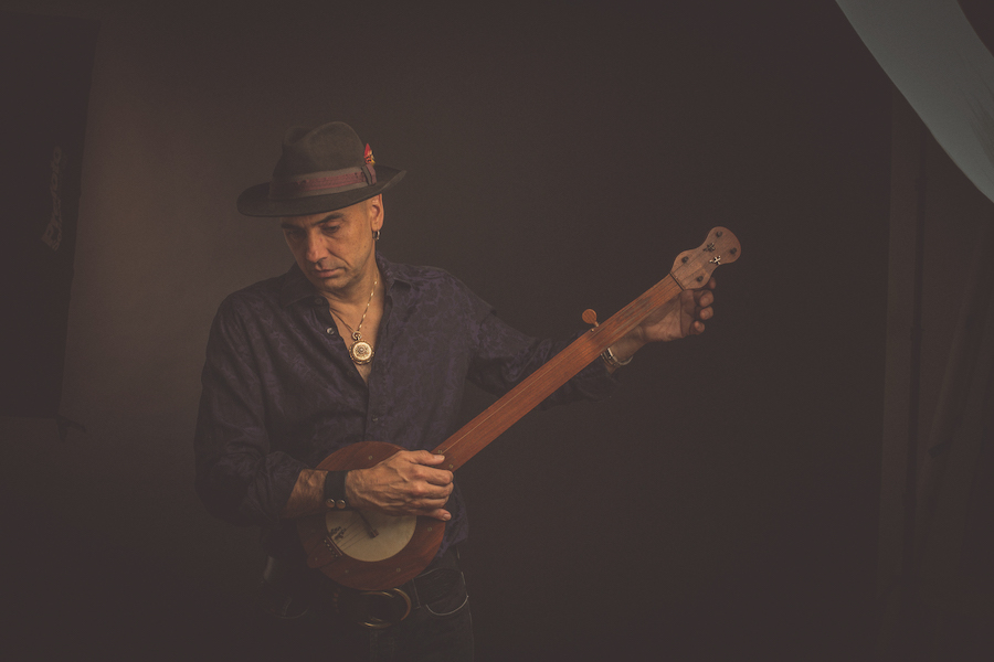 Tim Eriksen Performs a Wide World of Music Traditions - The ...