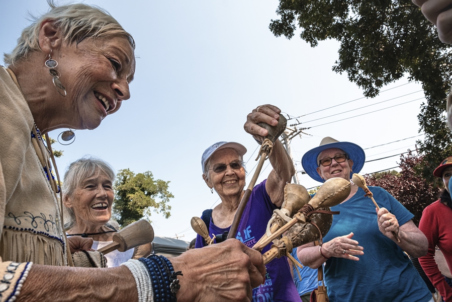 Farmers Market Week Kicks Off With Song and Dance - The Provincetown ...