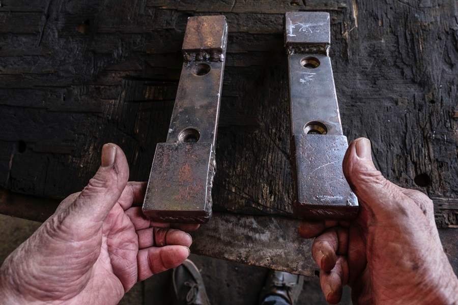 Making a Scallop Dredge, Al Youngren-Style - The Provincetown Independent
