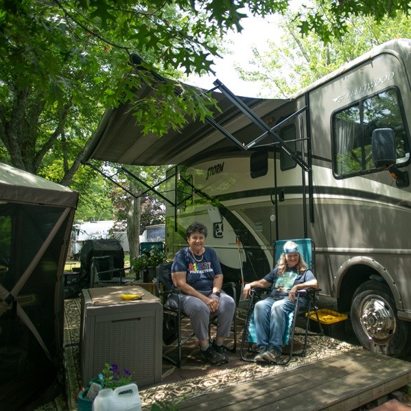 With the ‘Seasonals’ at Coastal Acres - The Provincetown Independent
